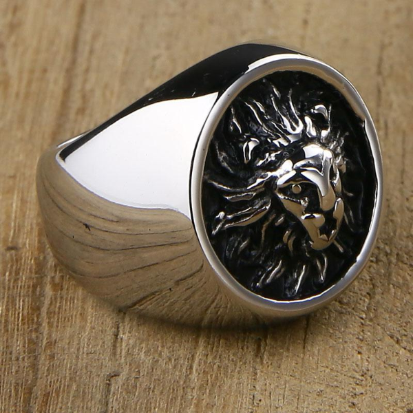 Silver Signet Ring With Lion Design | Classy Men Collection